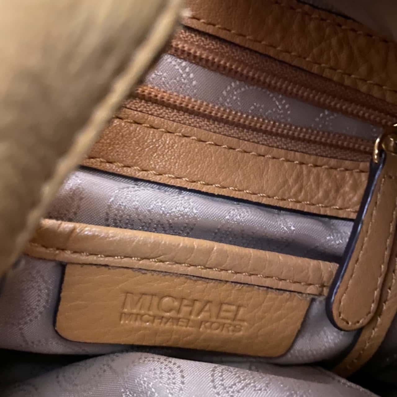 Michael Kors Womens Camel Handbag (s)