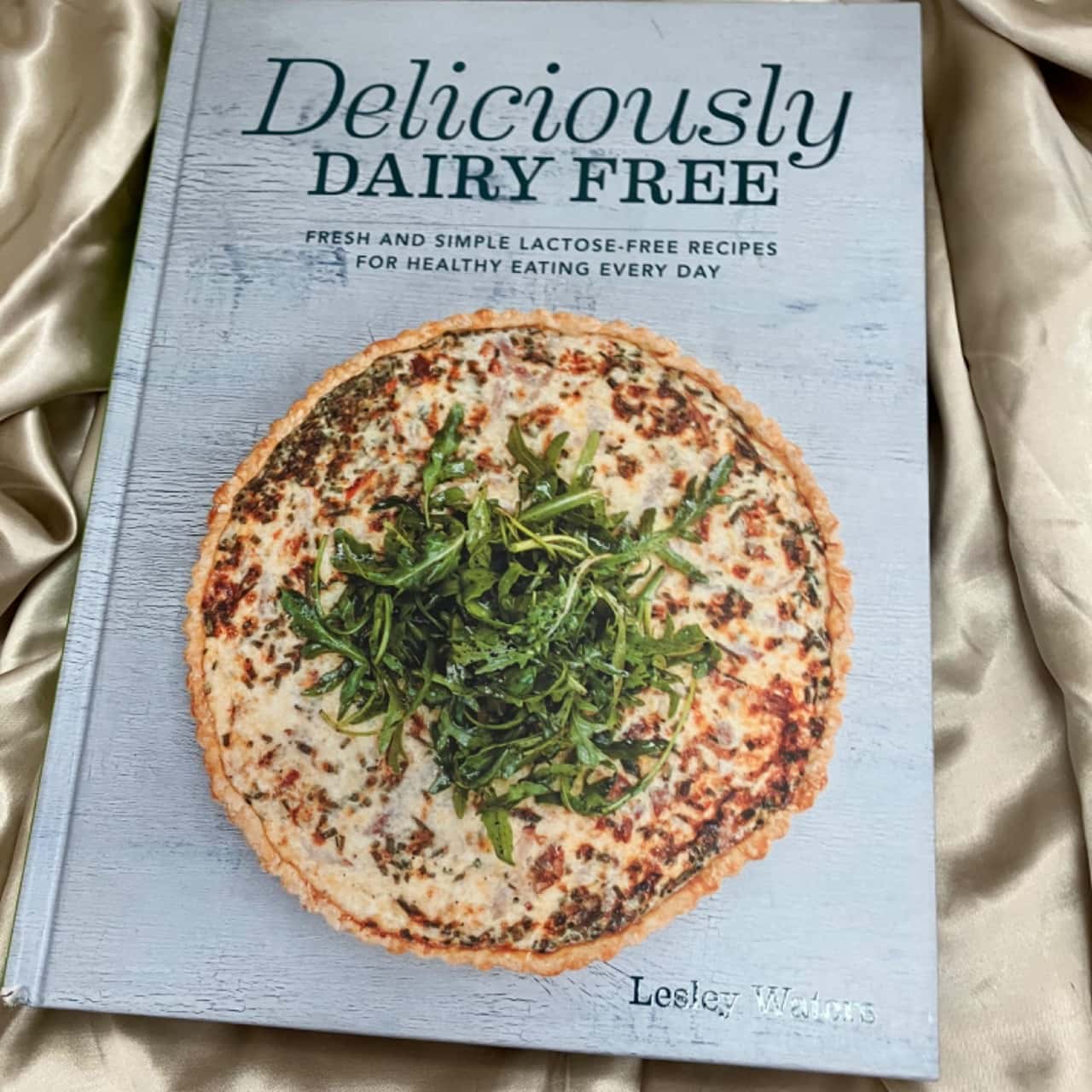 Deliciously Dairy Free Lesley Waters (s)