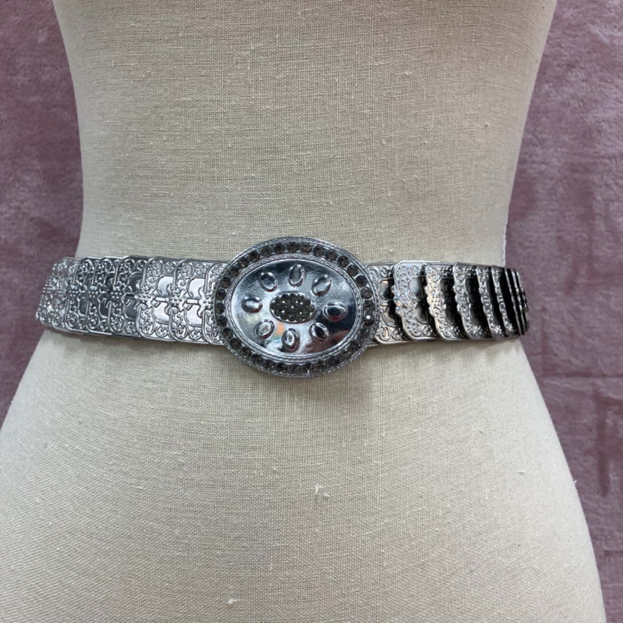 Women's Vintage Embossed Metal Link Stretch Belt Size 32" (s)