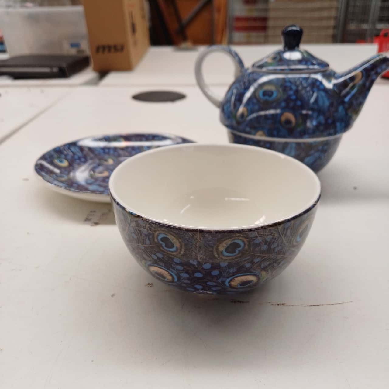 Peacock Teapot Set(s)