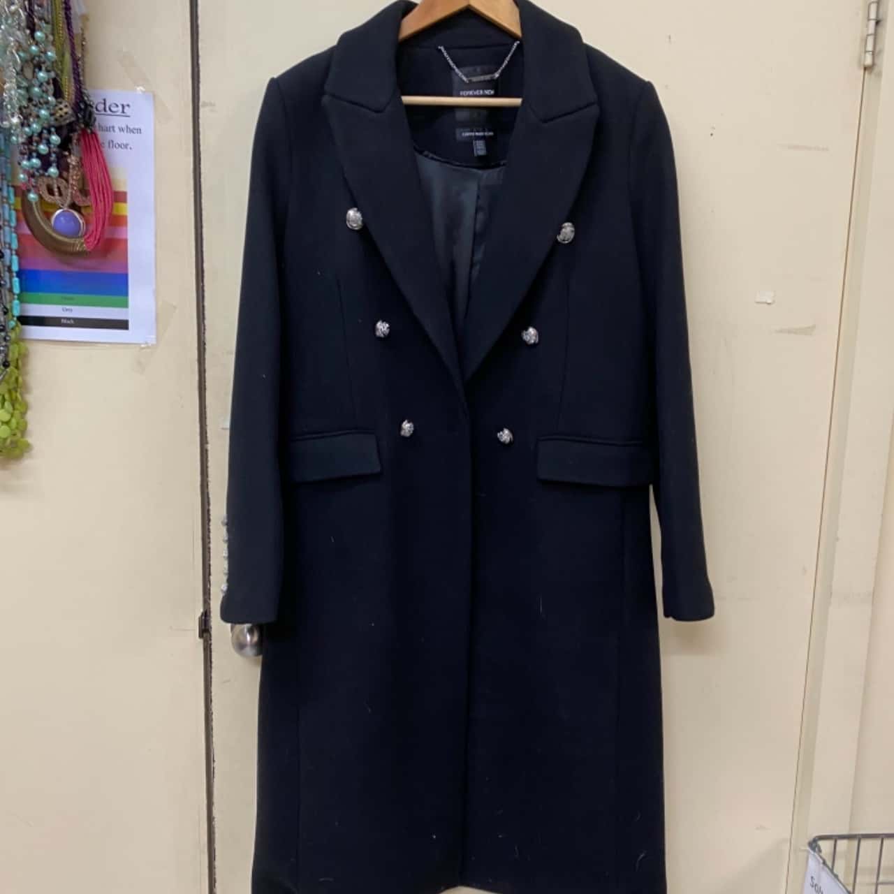 Forever New Womens Size 14 Button Up Winter Coat Black (s)