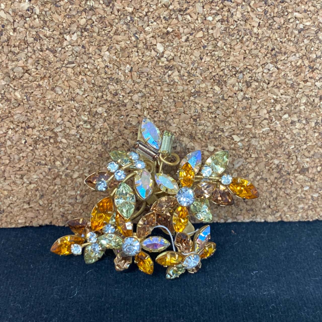 Vintage Jewel Crest brooch and clip on earrings(s)