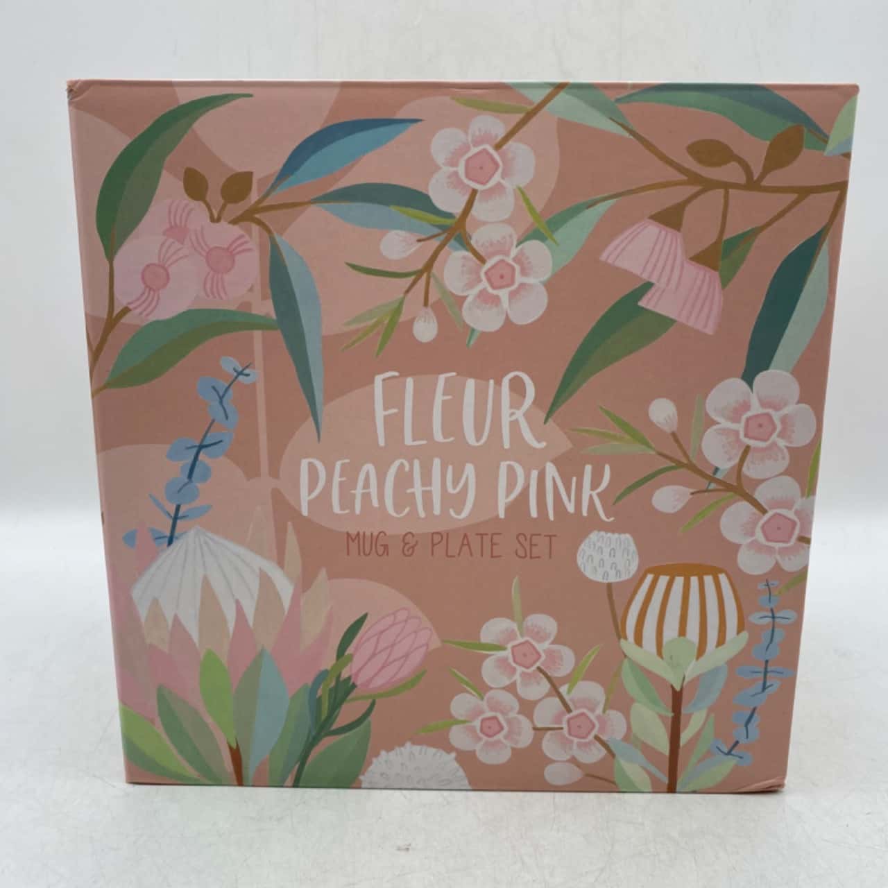 BNWT Dusk Flyer Peachy Pink Mug & Plate Set gift boxed(s)