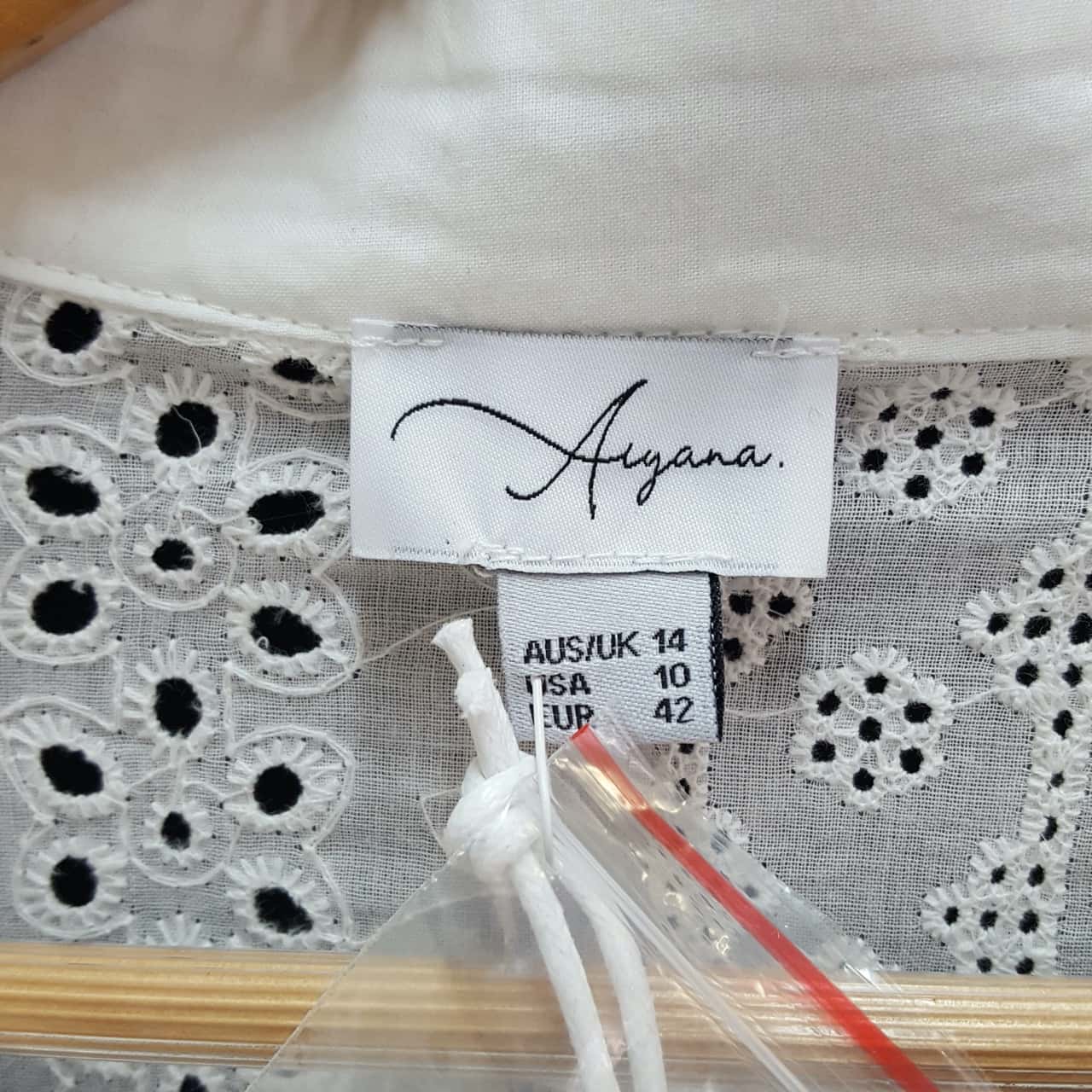 Aiyana White lace look Long sleeve top Women's size 14 (s) - New With ...