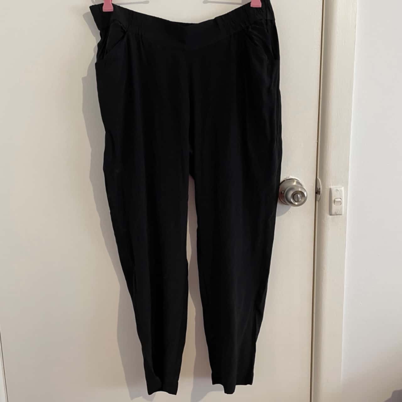 Sussan Womens Size 12 Relaxed Fit Pants Black