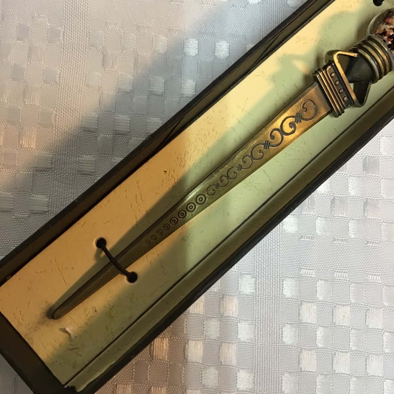 “Reduce “Glass Menagerie By Gibson(s)