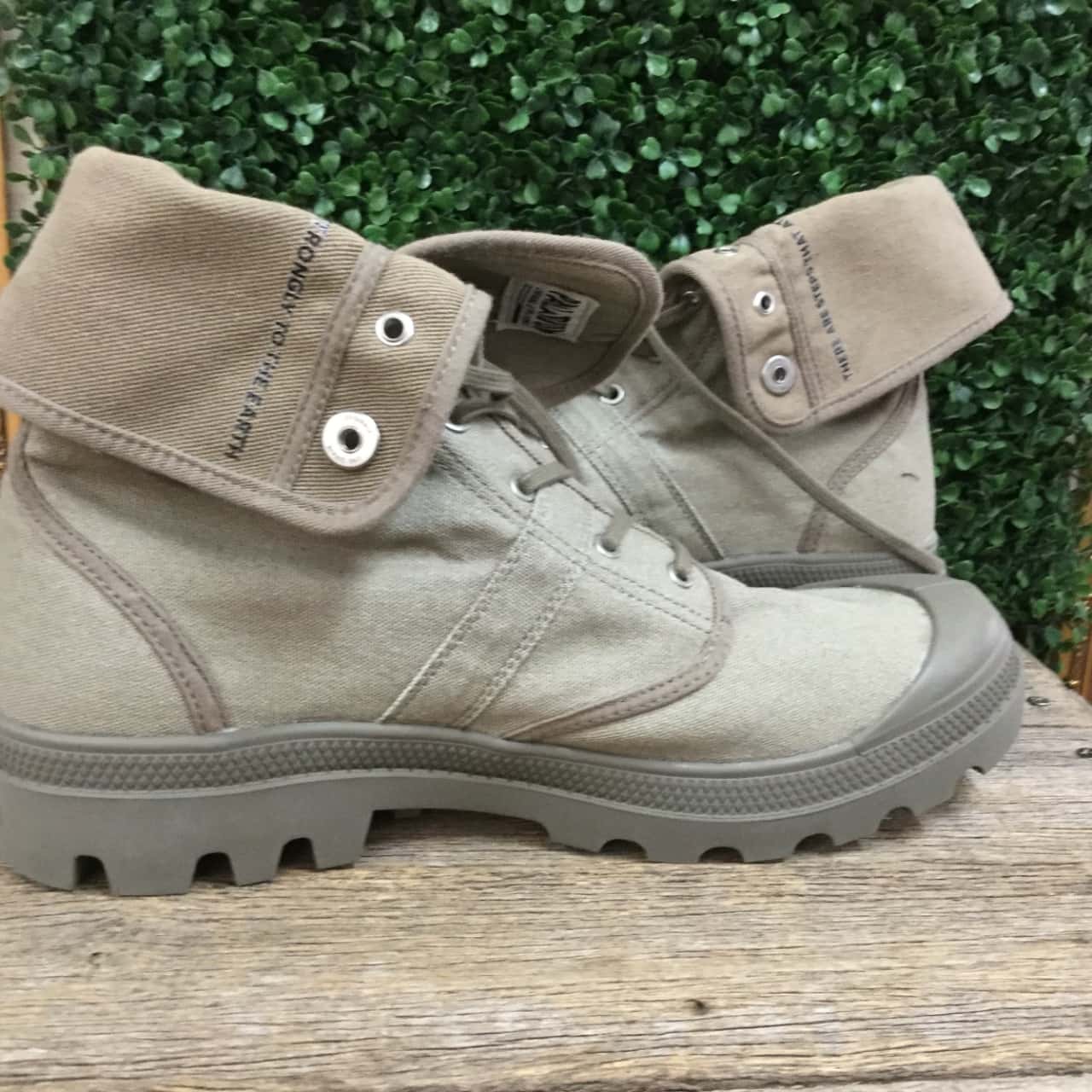 Palladium Mens Size 11 Boots Khaki (s)