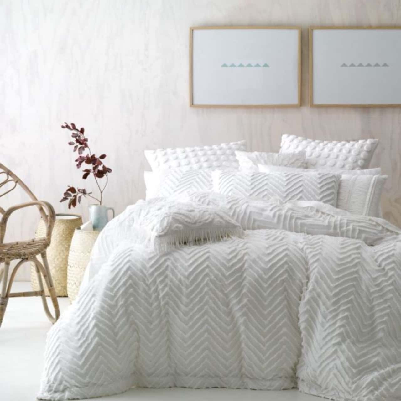 BNWT LINEN HOUSE QUEEN SIZE BEDSPREAD DOONA COVER QUILT WHITE COTTON ...