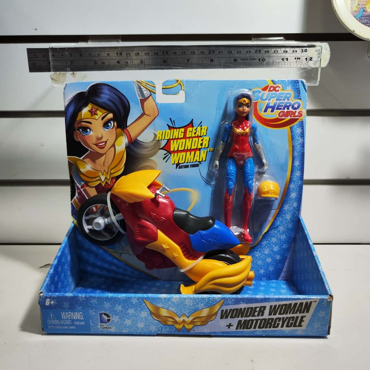 Wonder Woman and Motorcycle Toy New (s)