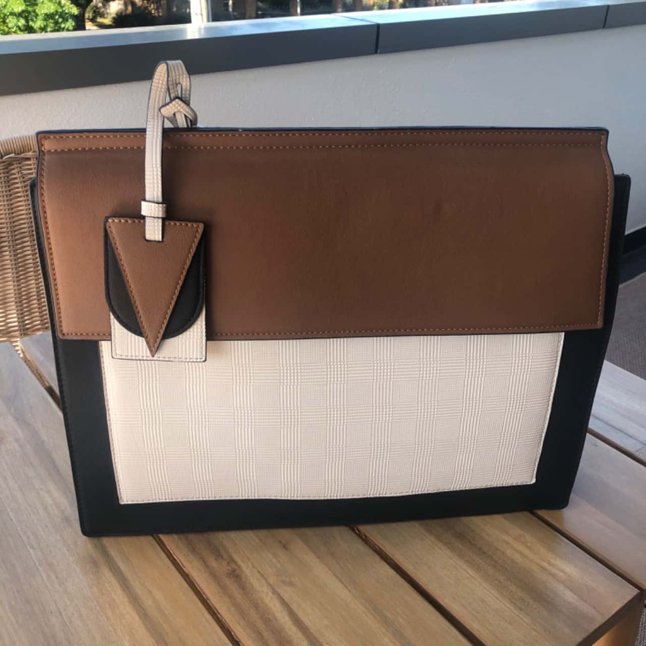 BNWT*** Zara Briefcase Style Shoulder Bag. (s)