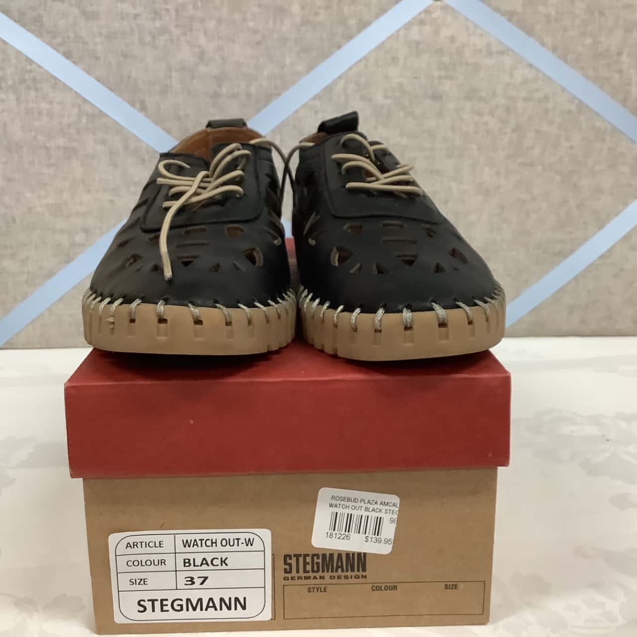 Stegmann Womens Size 37 Black Leather Lace Ups
