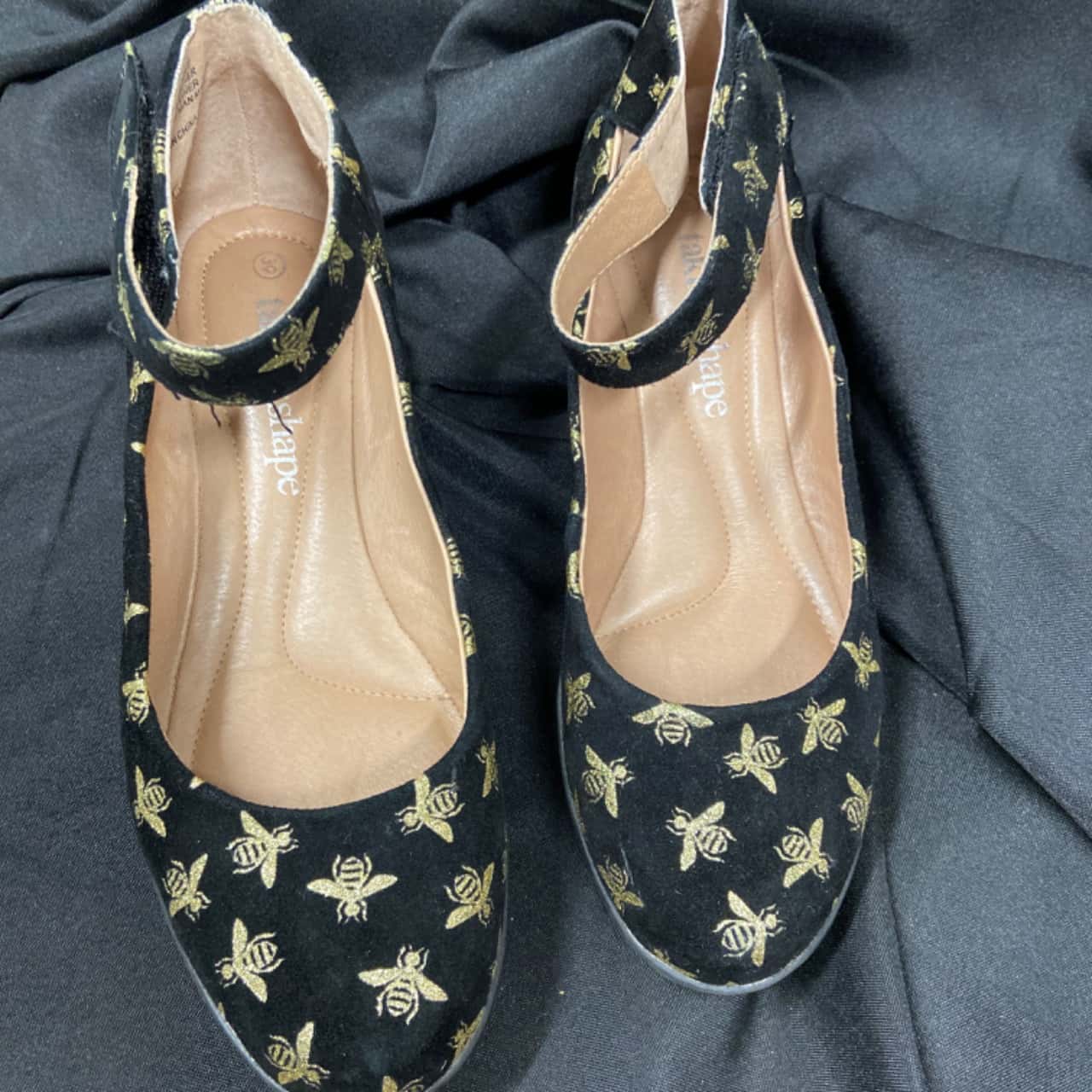 Taking Shape Womens Size 39 Black / Gold (s)