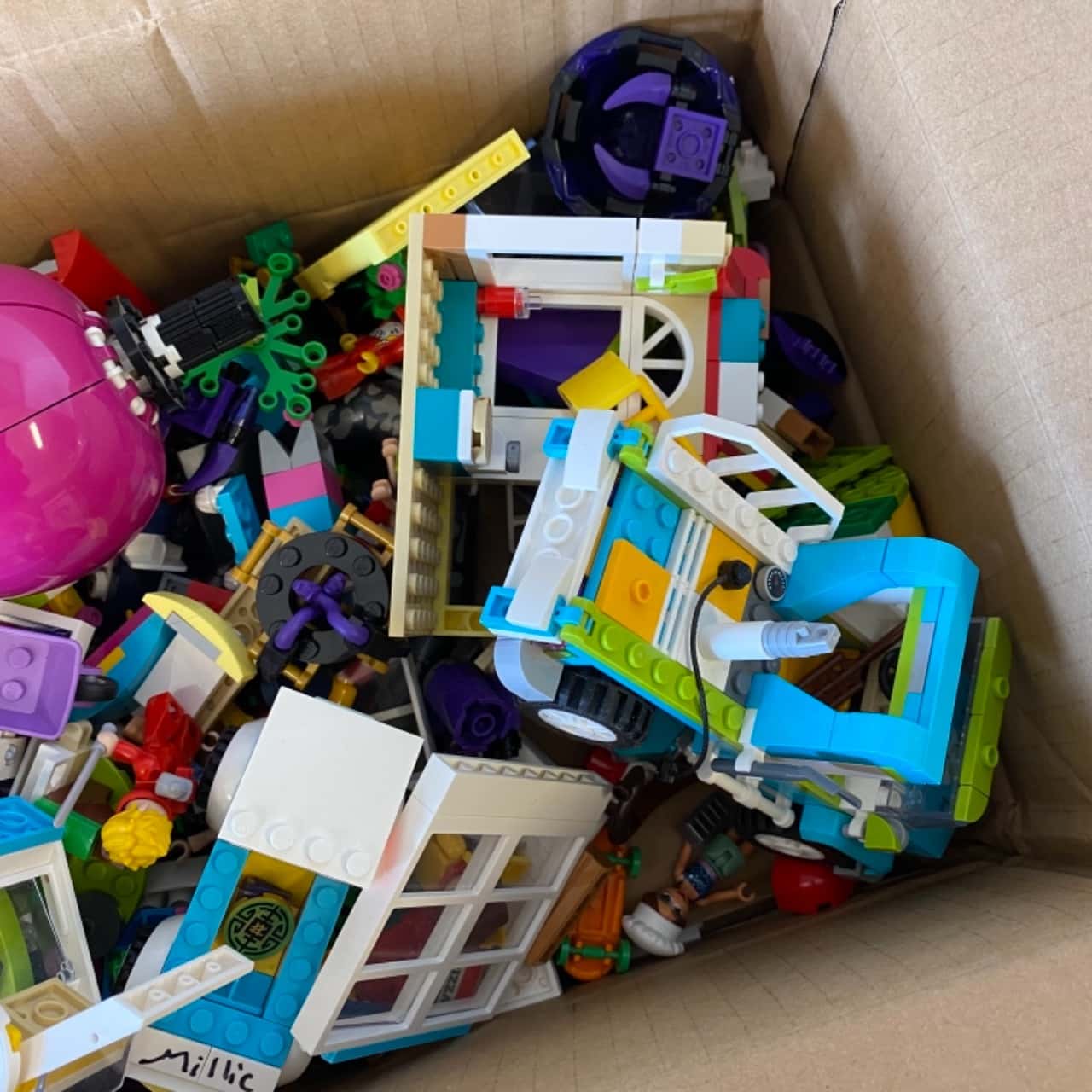 2kg Assorted Lego (B)(s)