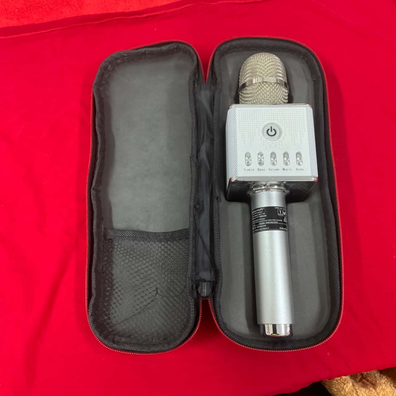 M90 Bluetooth wireless microphone near new(s)