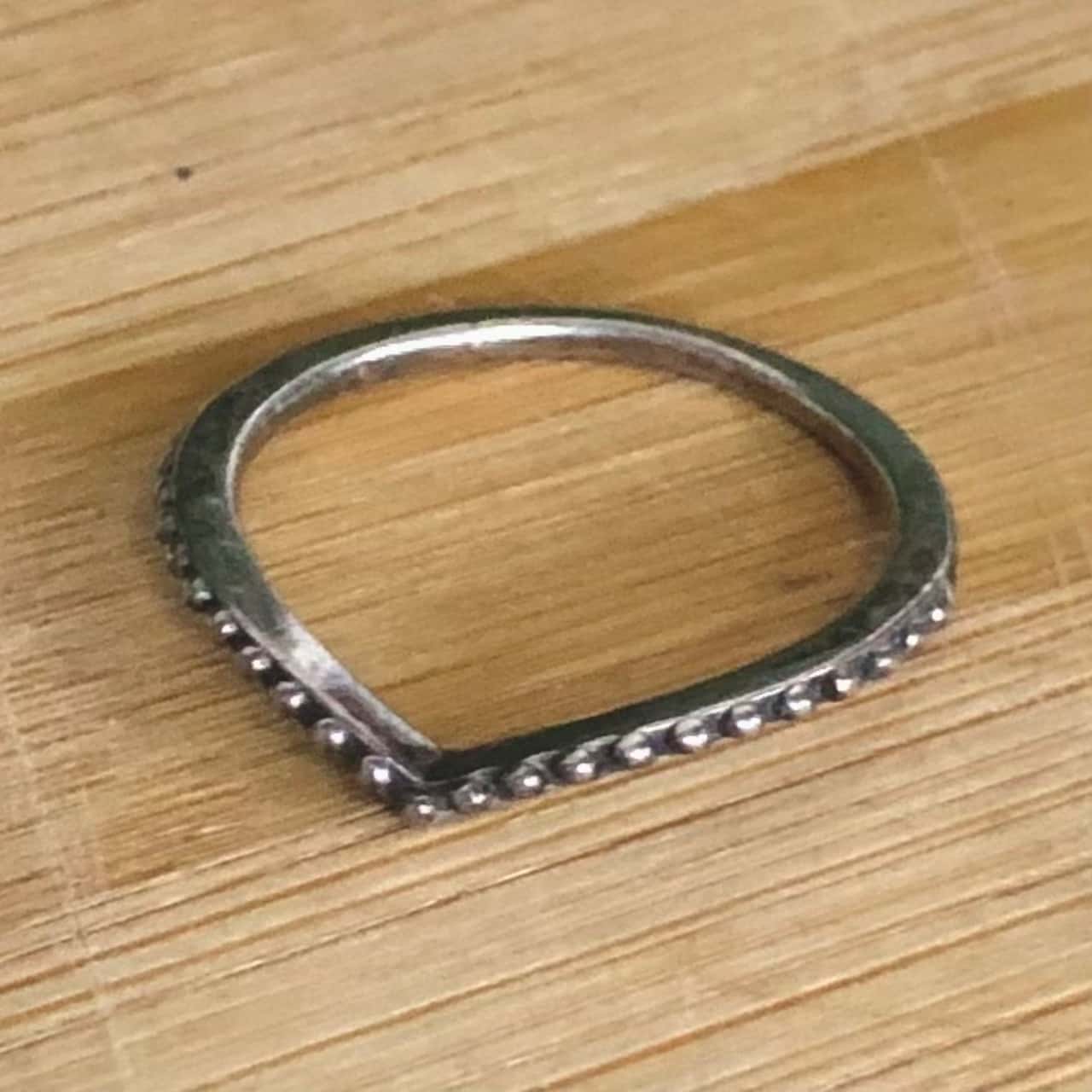 Sterling Silver Chevron Ring (Stamped 925)