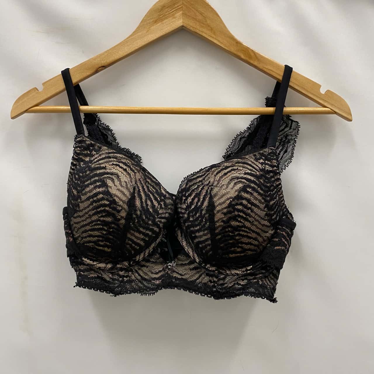 Pleasure State Women's Lace Style Bra Size 14C Beige / Blue (s)