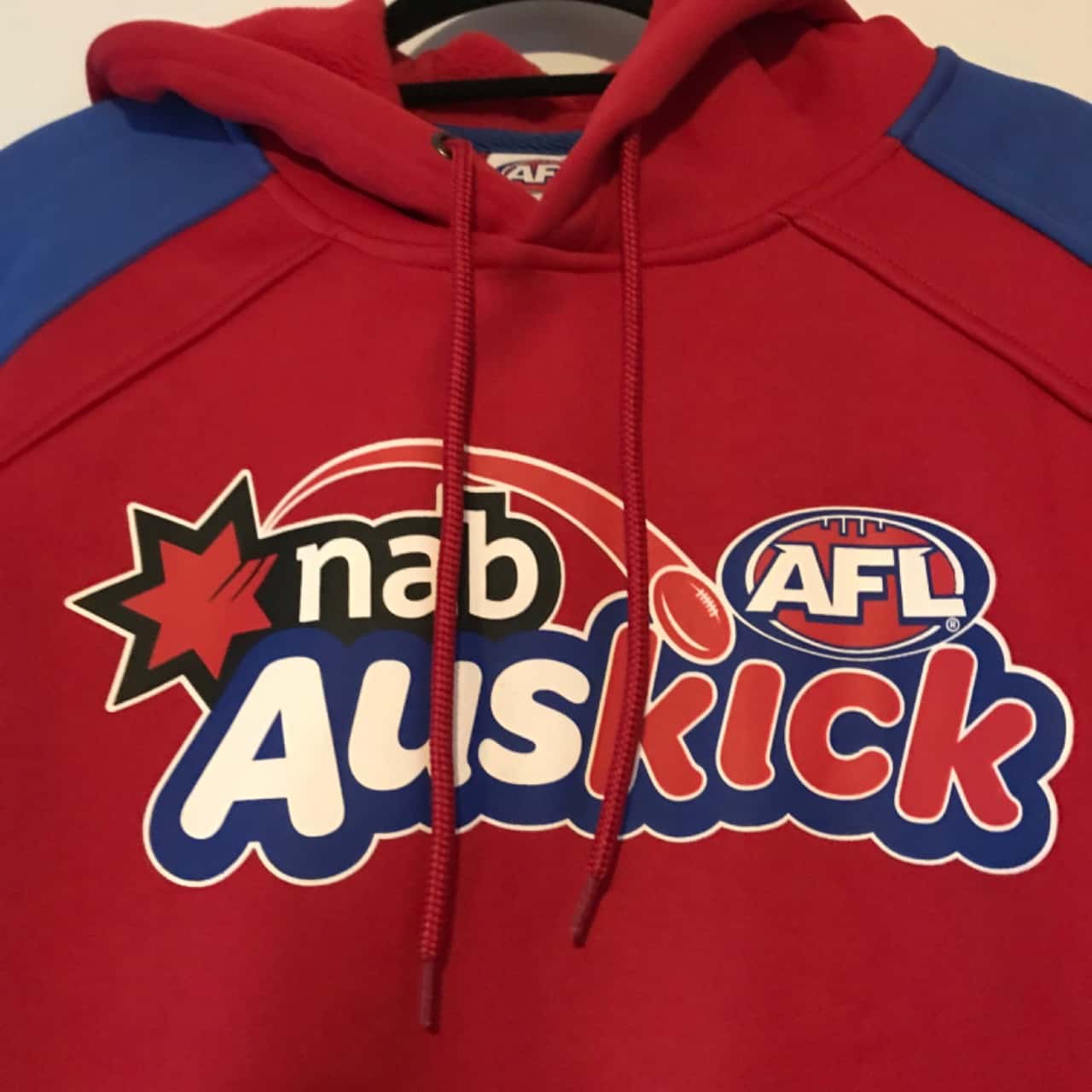 AFL Aus Kick Mens Size L Hoodie Red