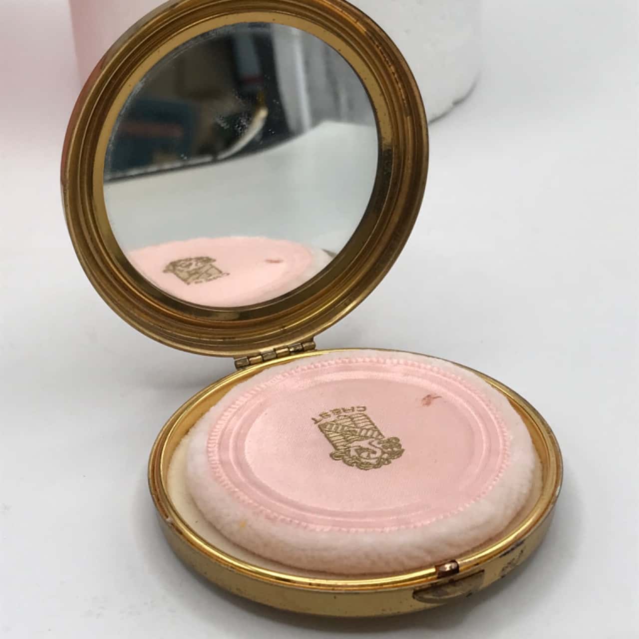 Mascot Powder Compact Petit Pointe Embroidered 1950s Vanity Cosmetic ...