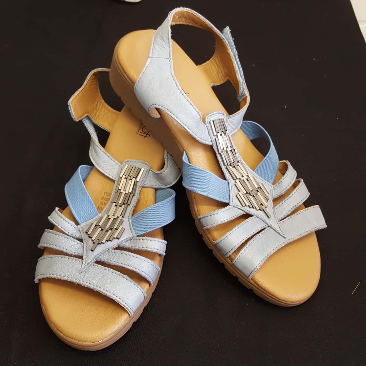 Diana Ferrari Blue Super soft Sandals Women's size 7