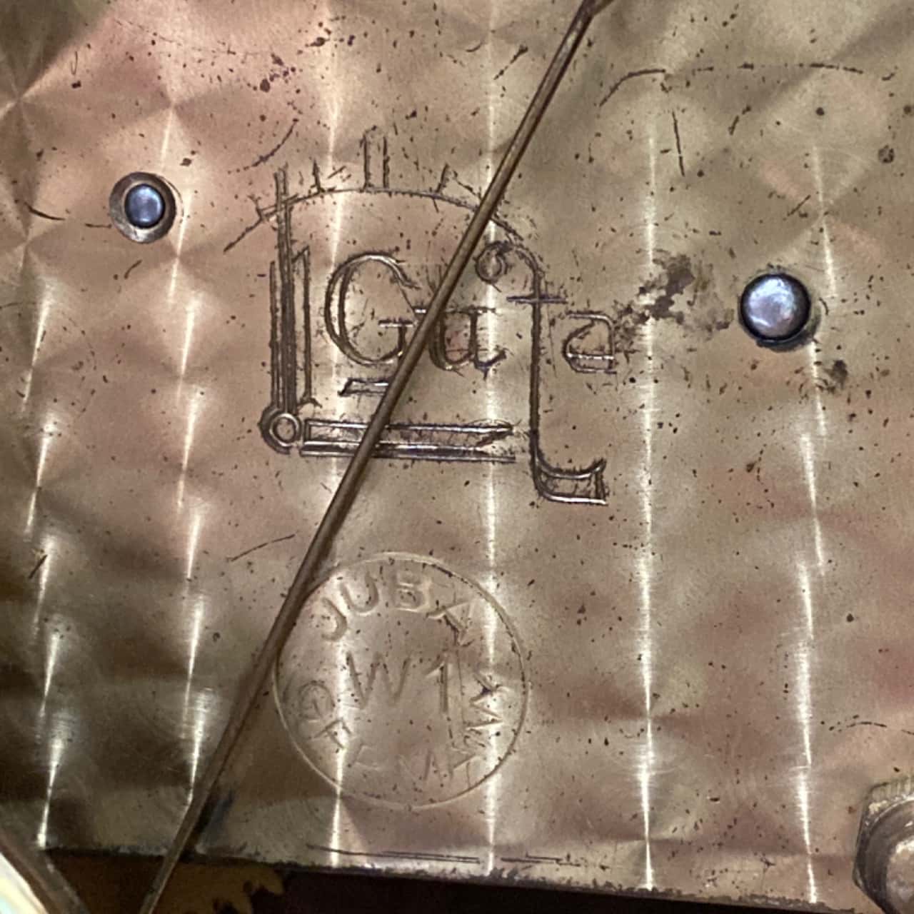 Vintage Mantle Clock [PICK UP ONLY]