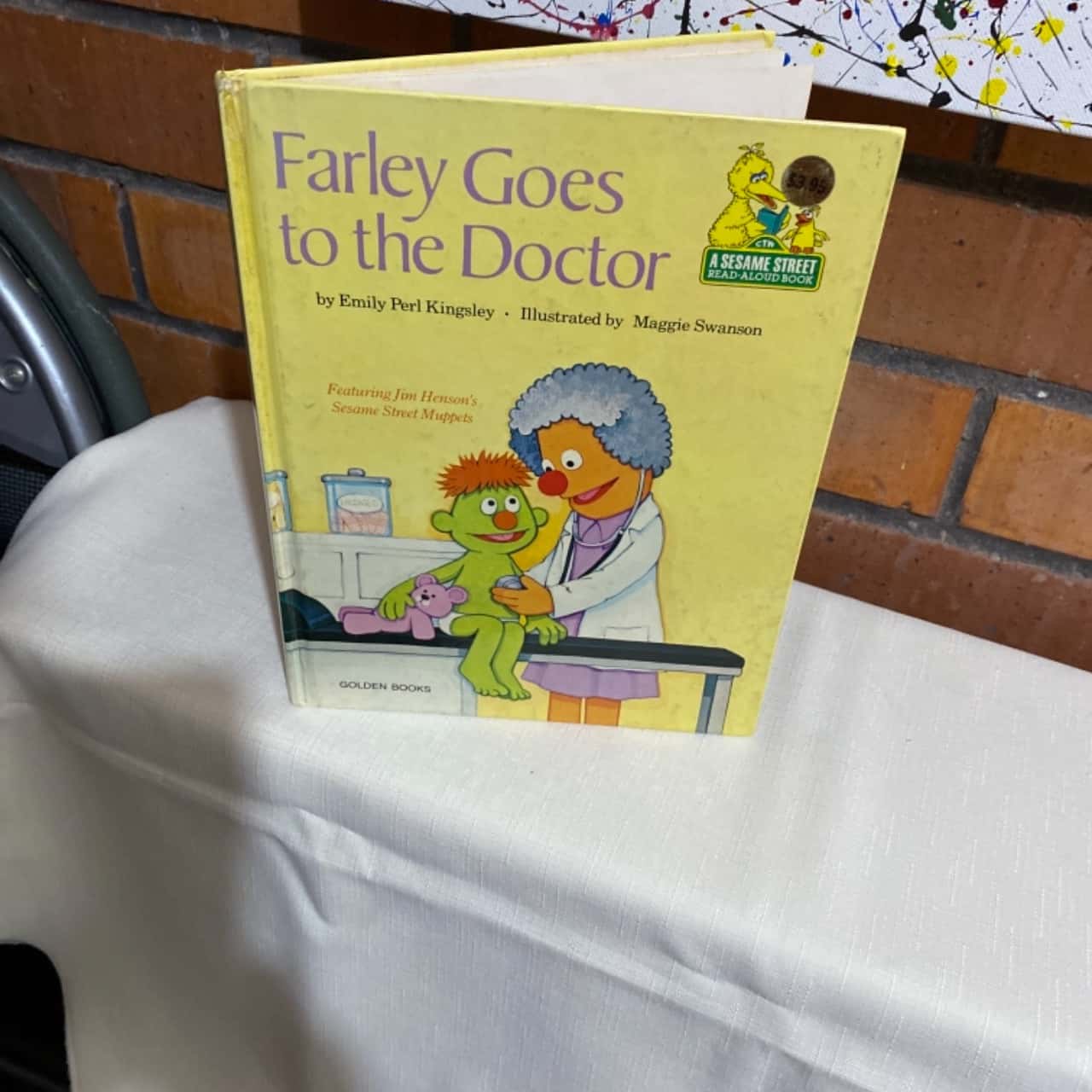 Sesame Street Read aloud book Farley Goes to the Doctor