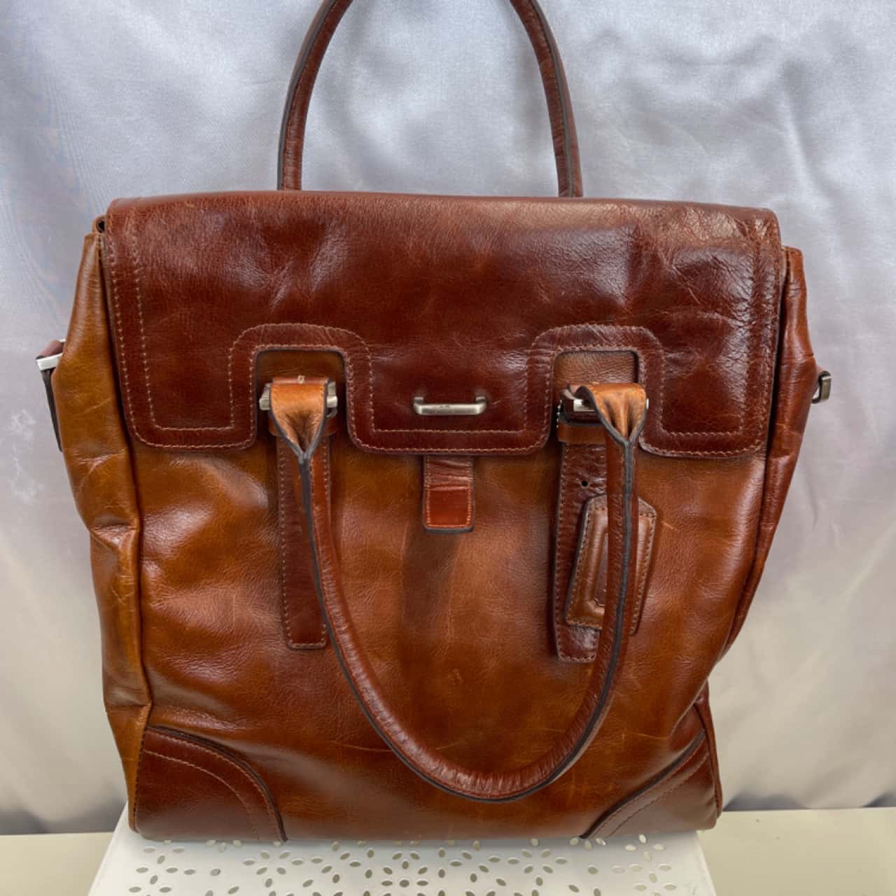 Bishop Leather Handbag Brown (s)