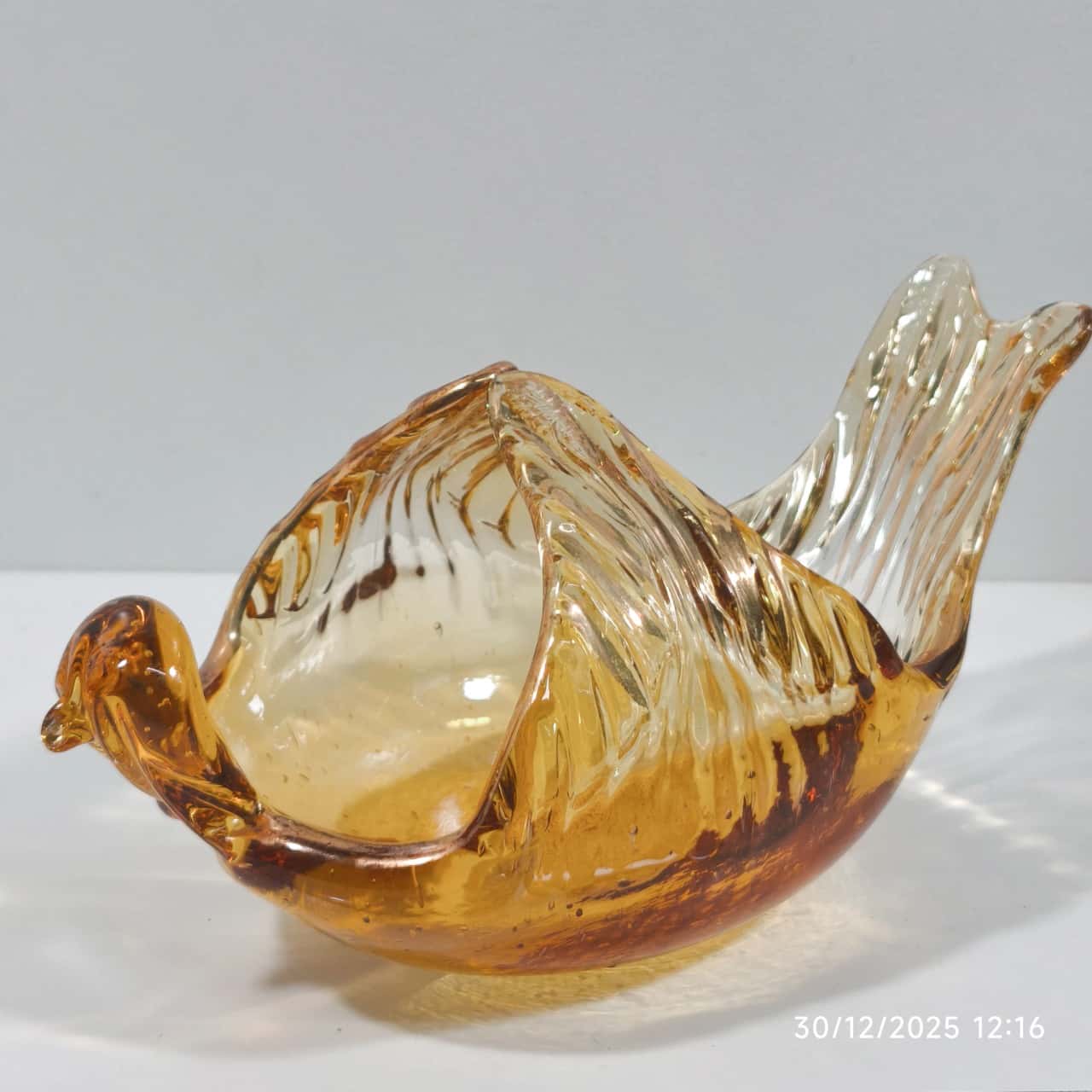 Vintage Amber Glass bird-shaped Trinket Dish Art Murano Style (s)