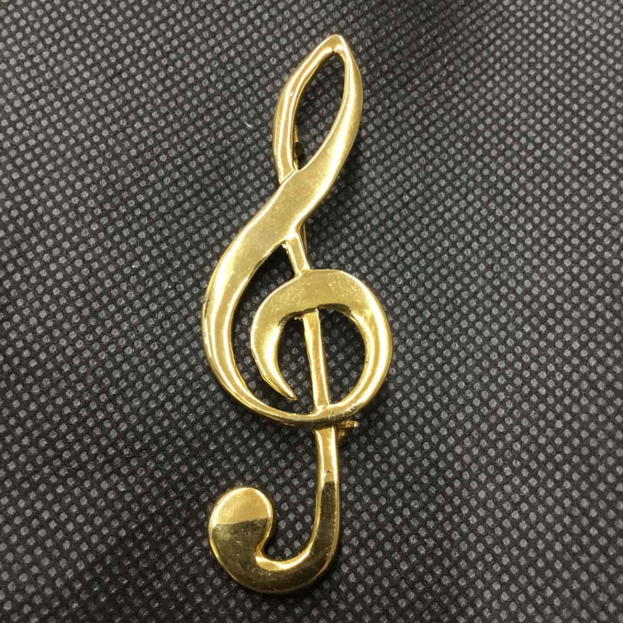 Unisex Treble Clef Brooch Gold(s)