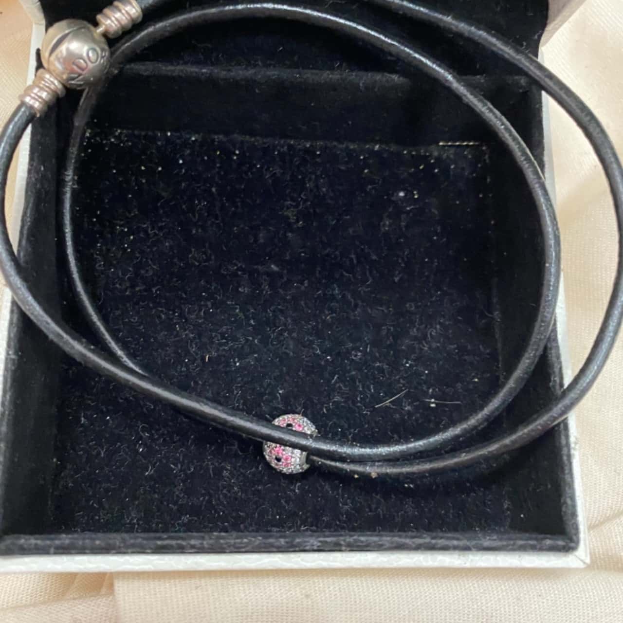 Pandora Womens Flower Bracelet Charms / Necklaces Pink / Silver 5925(s)