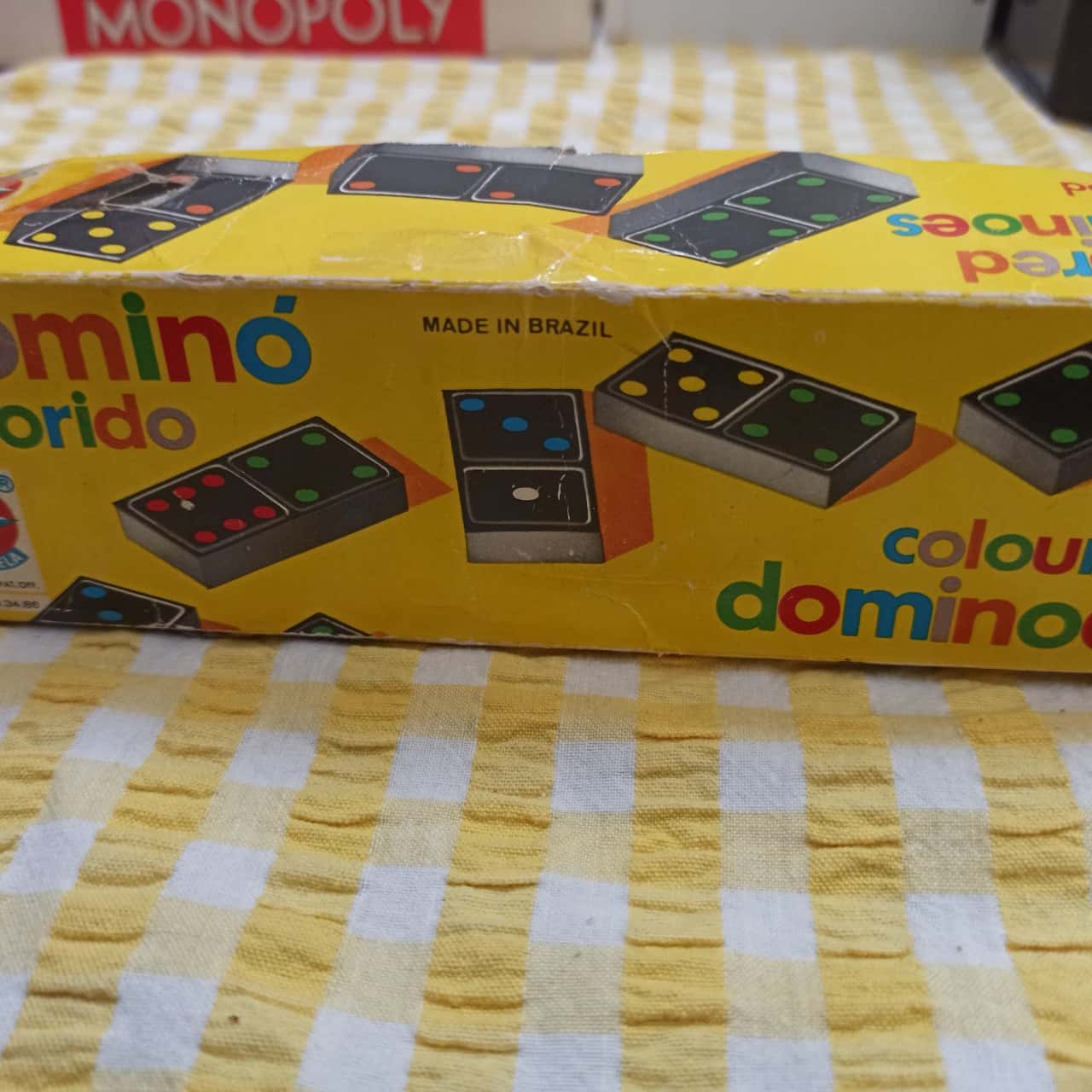 Vintage Retro Coloured Dots Dominoes in Original box. (B20)(s)