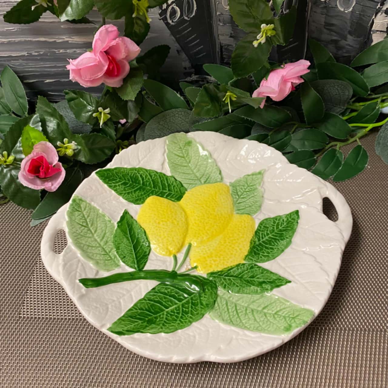 Retro Japanese ceramic plate lemon pattern (s)