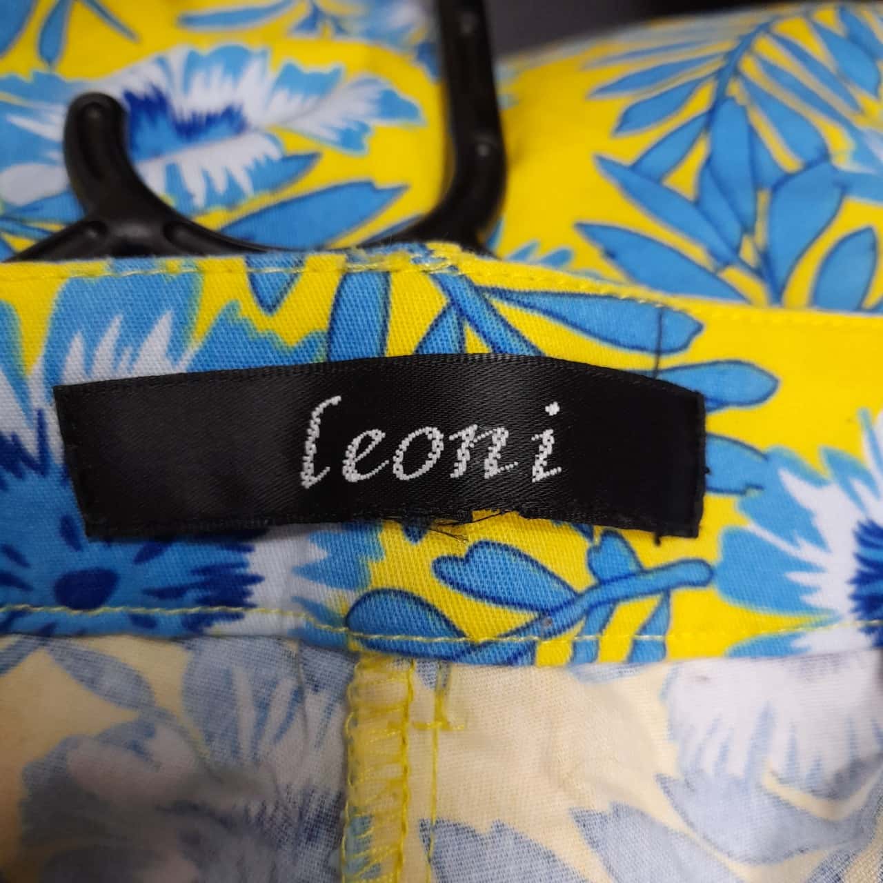 Leoni Womens Capris Pants Blue / Floral / Green (s)