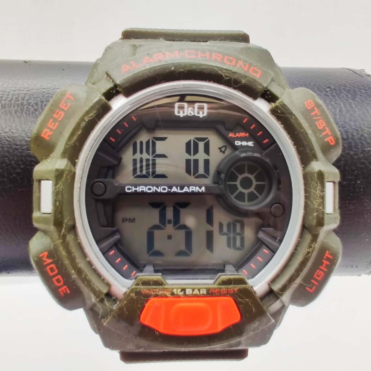 Mens Q&Q Quartz Multi Round Watch Made In Japan(s)