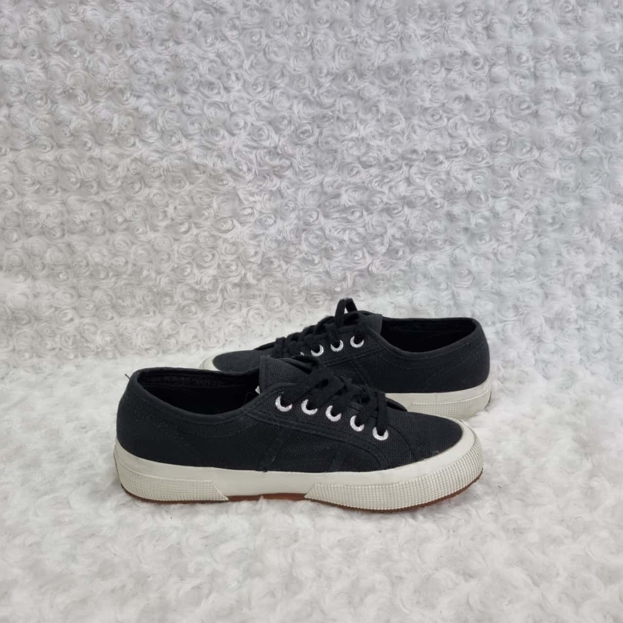 Superga Womens Sneakers Size 36 Black / White (s)