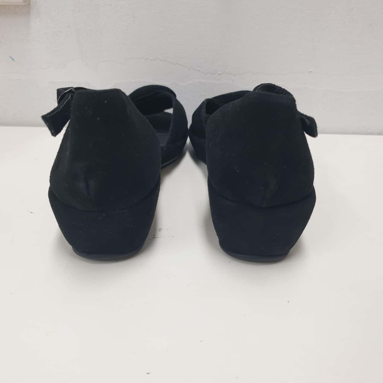 Midas Womens Size 40 Jenina Suede Leather Wedges Black (As New)(s)