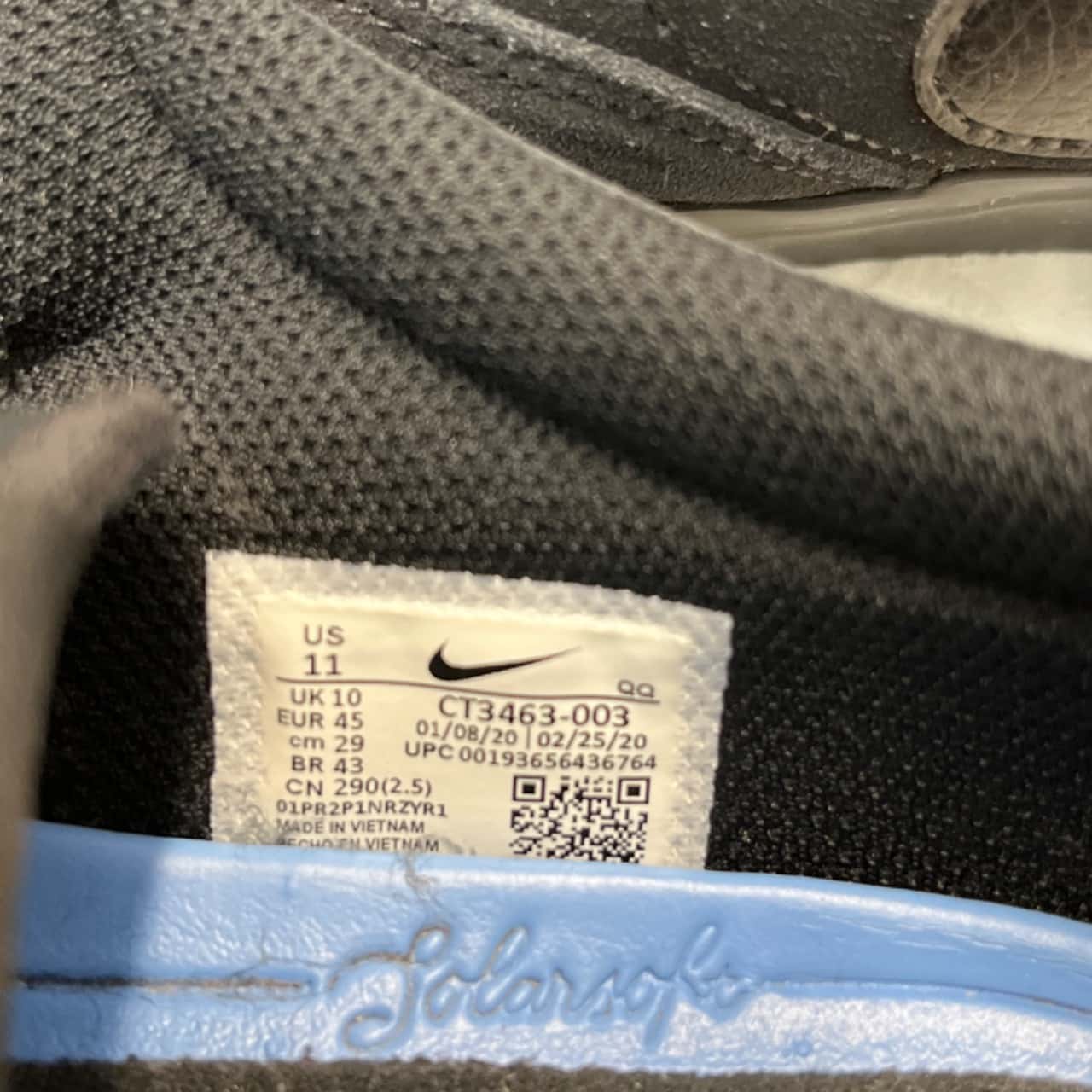 Black Nike SB sneakers. Size 11 (s)