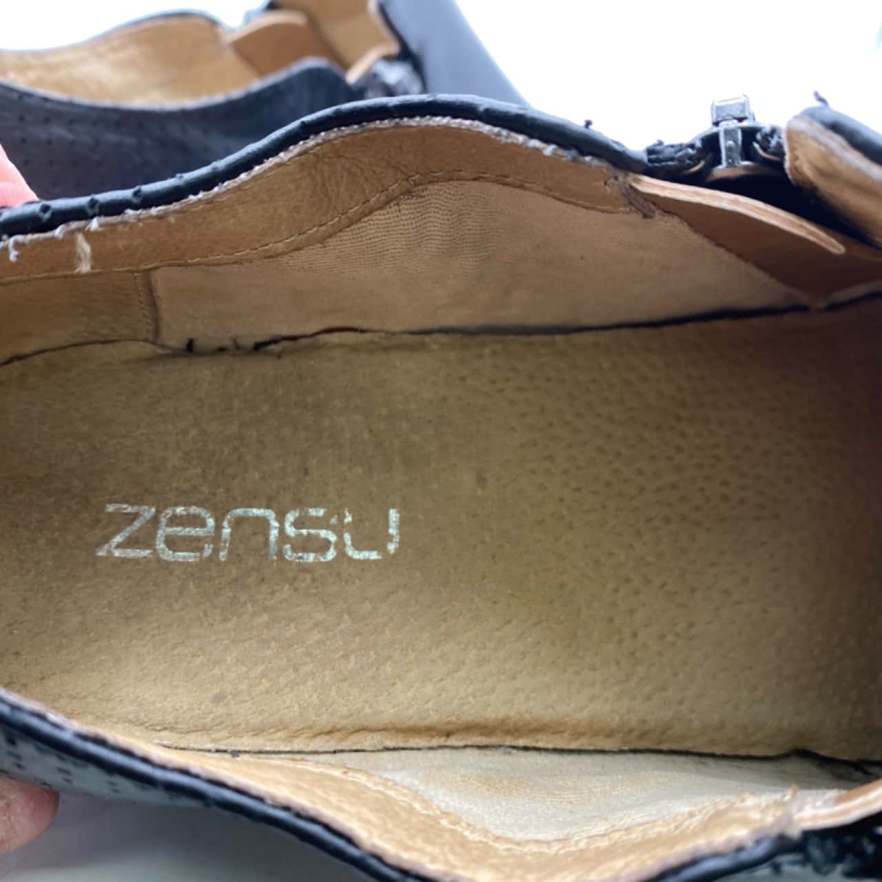 BNIB Zensu Womens Size 38 Black Zip Sides Comfort Shoes