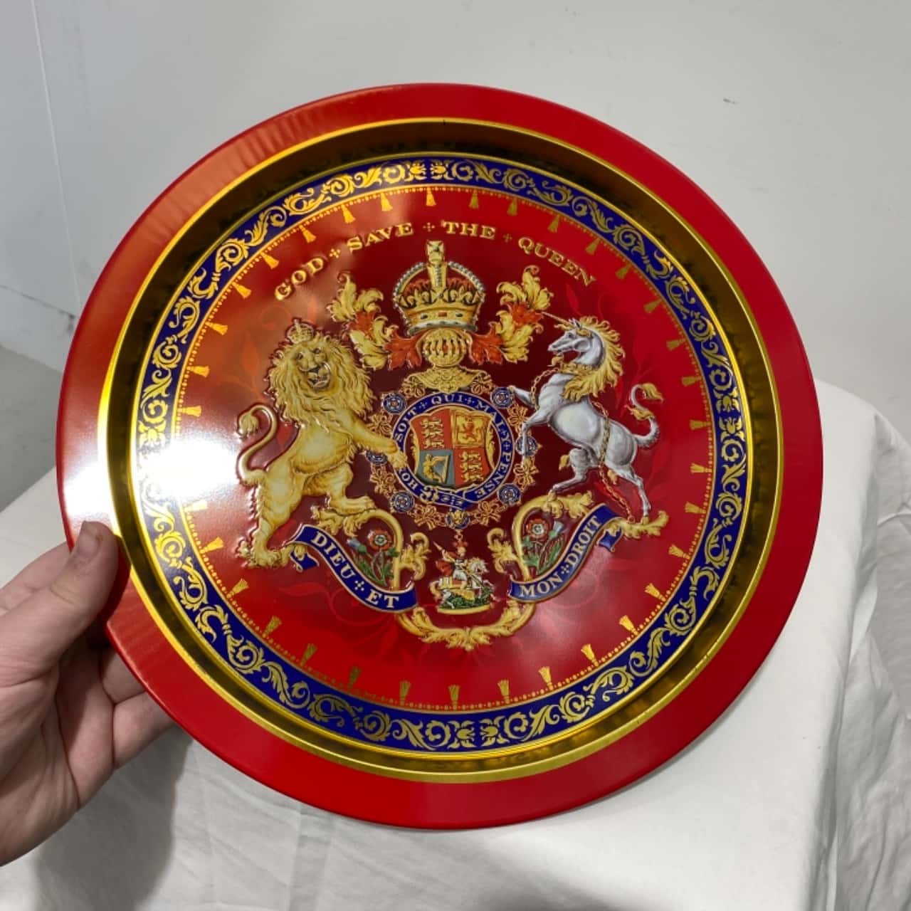 Royal Collection Trust- Queen Elizabeth II Metal Coronation Trays 2013 ...