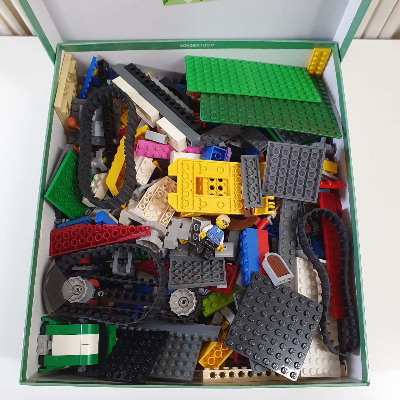 2kg Box Assorted Lego(s)