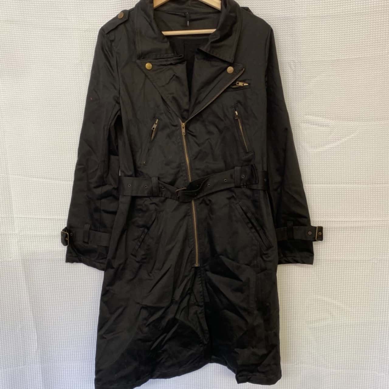 Staple Womens Size 12 Front Zipper / Winter Coat Black