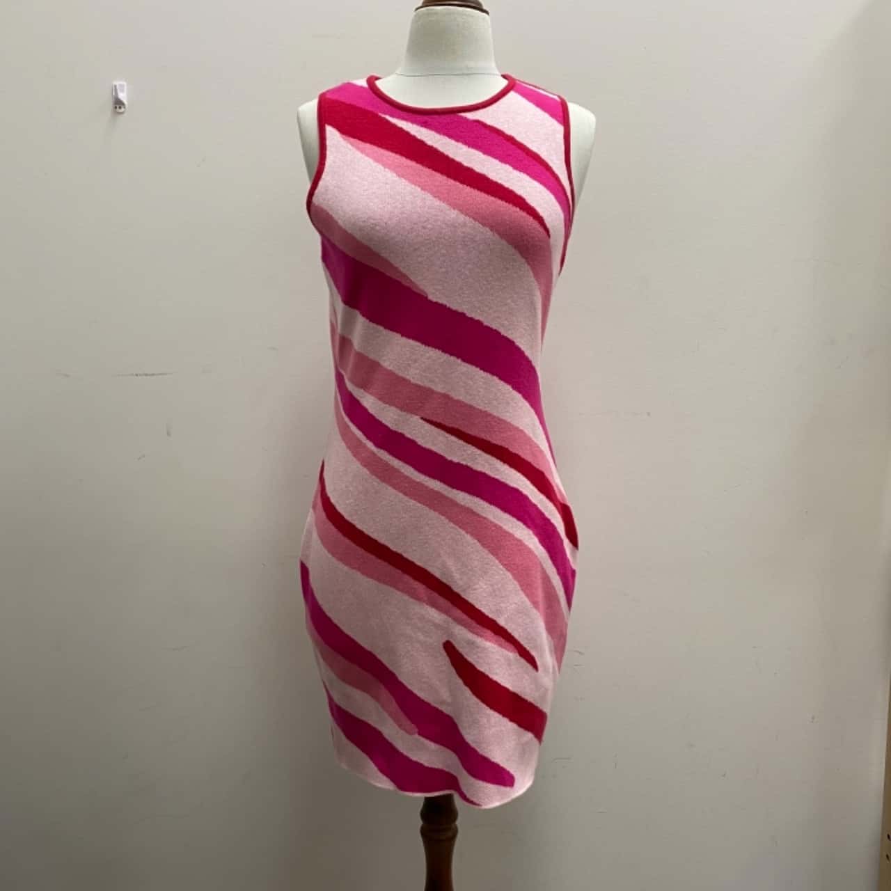 MISS SHOP- Ladies “70’s Go-Go” Style Dress Size M