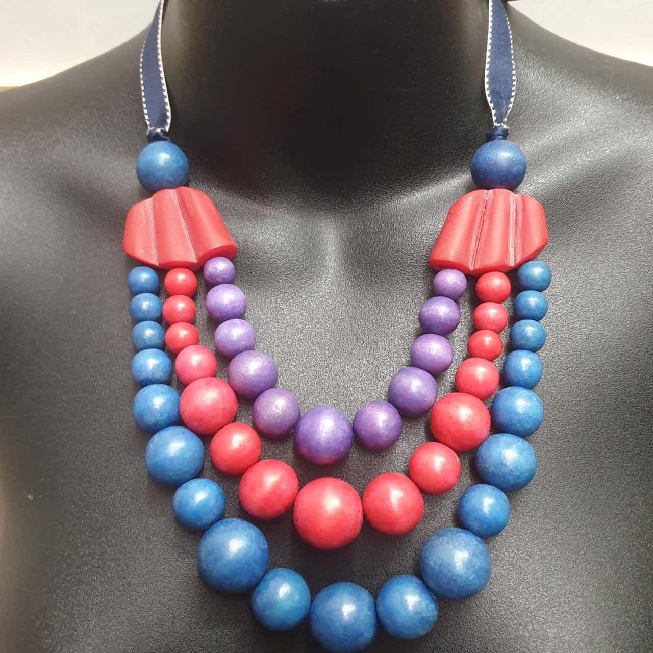 New With Tags RUBY OLIVE Mixed Mediums 3 Strand Necklace