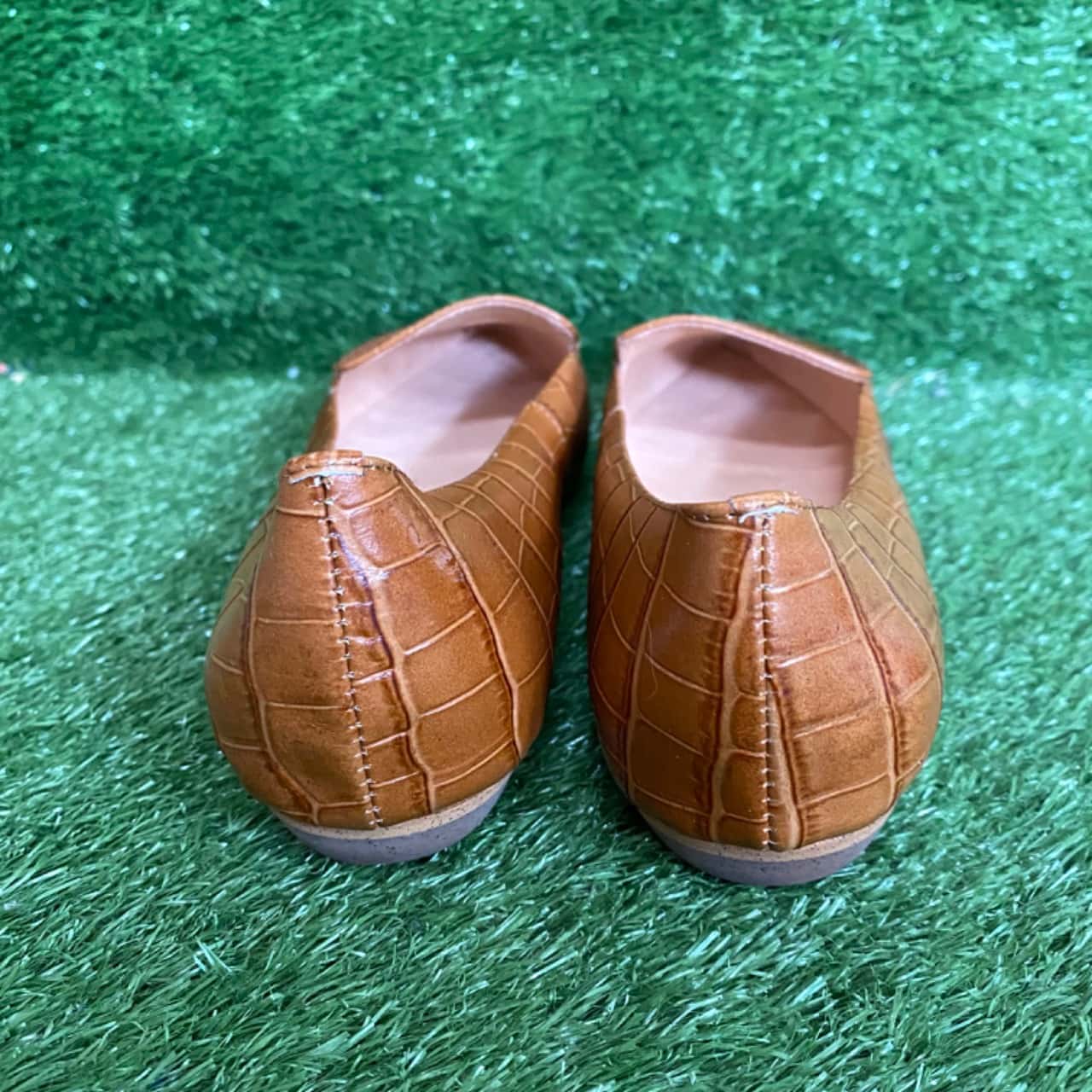 Mollini Brown Scaled-Patterned Flat Shoes Size 38(s)