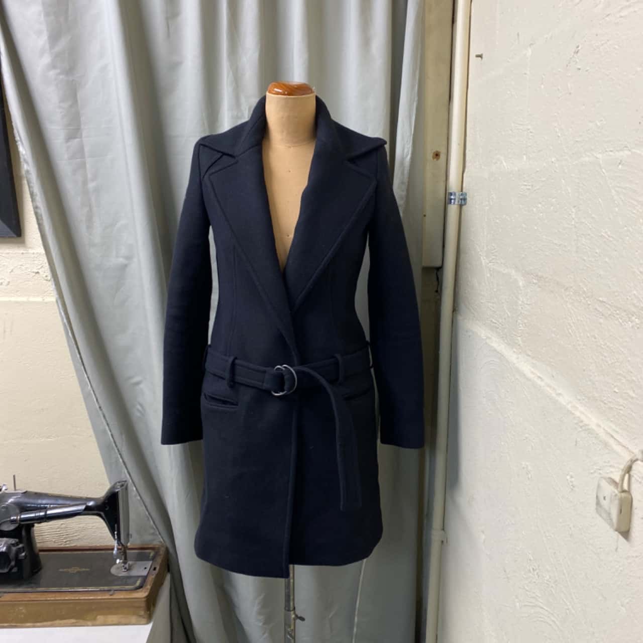 Womens Witchery Wool Blend Black Coat Size 6(s)