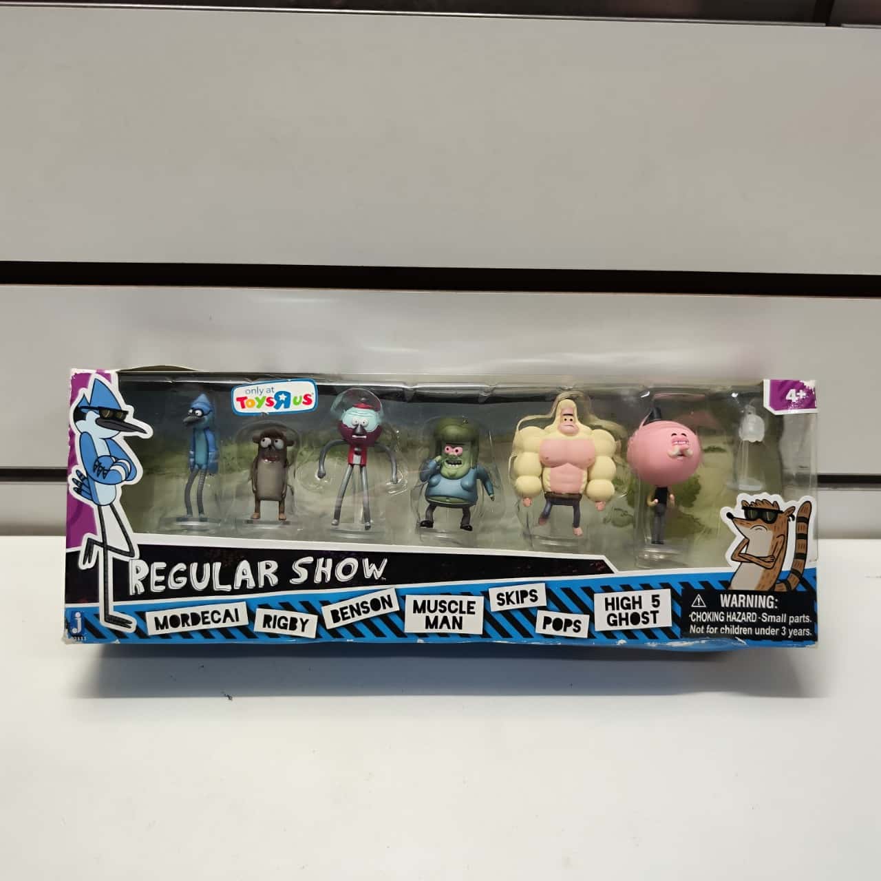 Regular Show Mini Figurines in box (s)