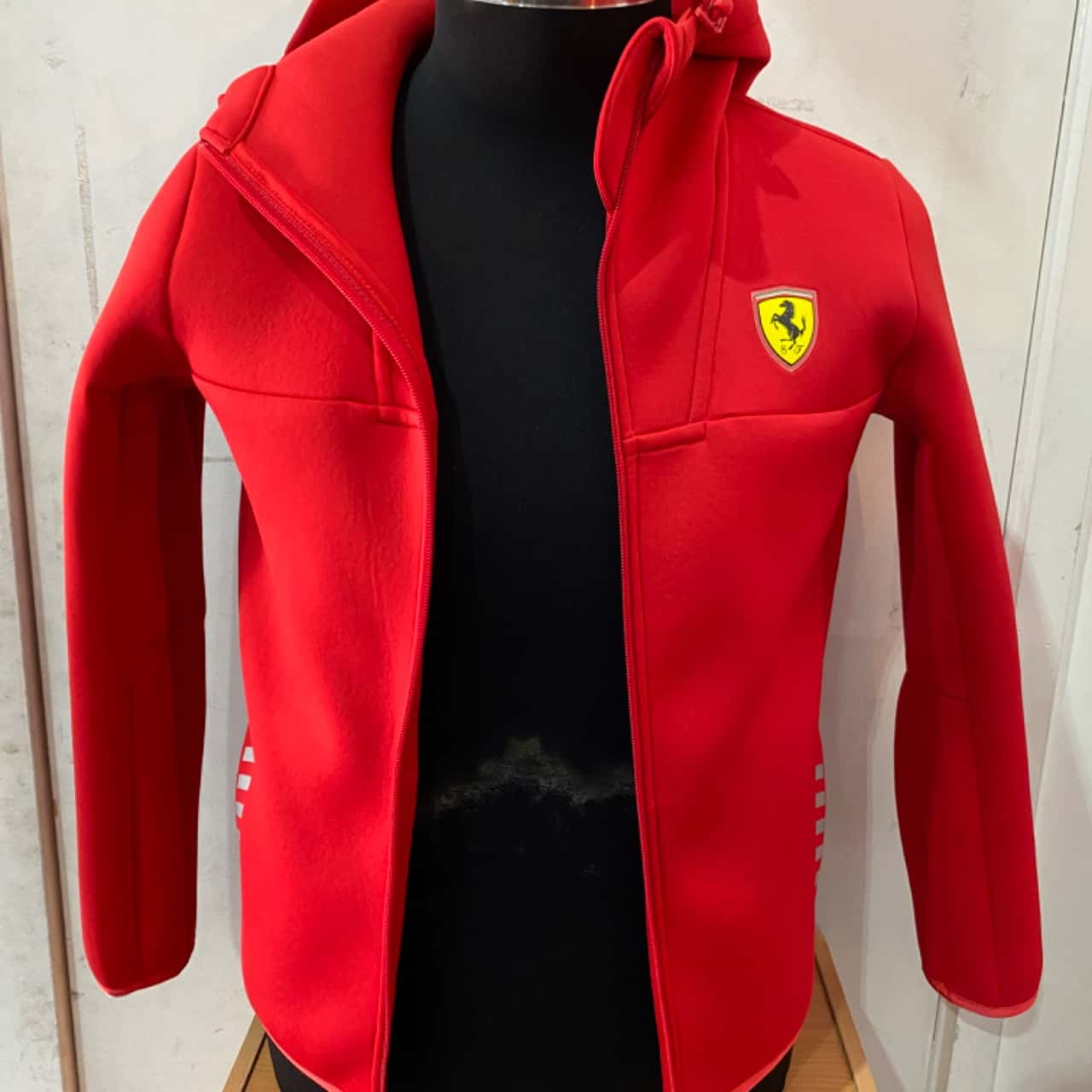 Puma Mens Size 12 Front Zipper Jacket Red (s)