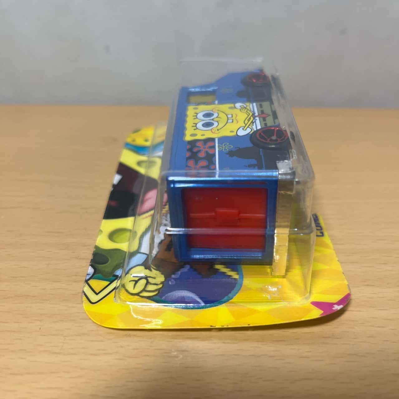 Hot Wheels Spongebob Combat Medic Truck