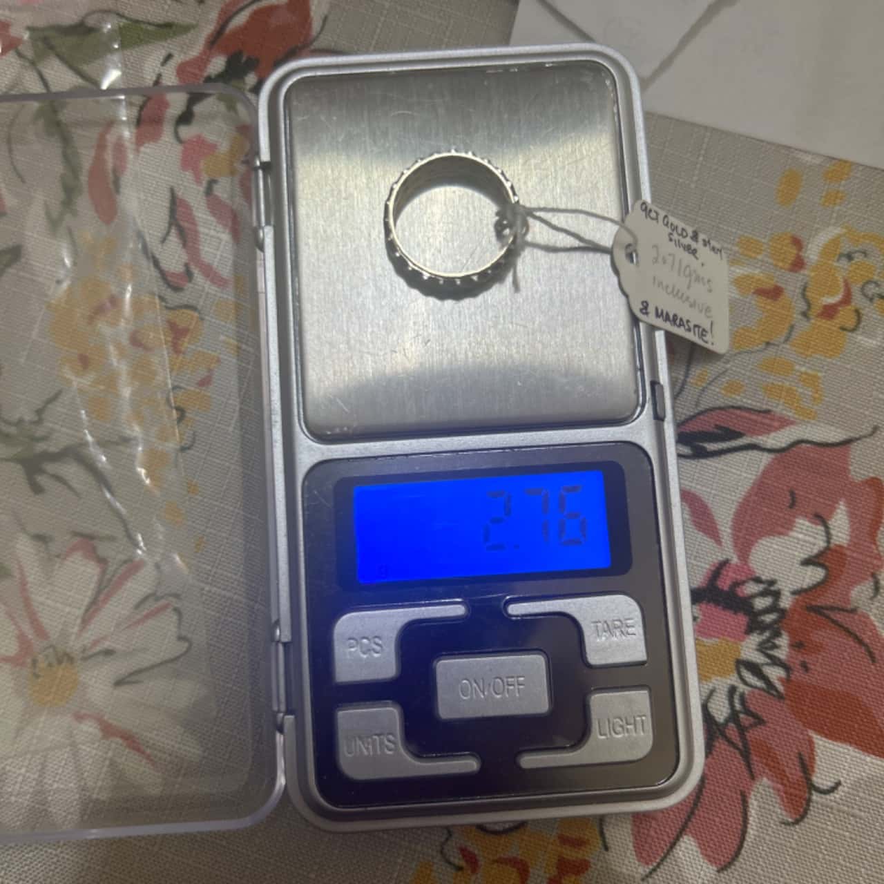 Womens sterling silver (925) and 9ct gold (375) ring with marasite ...