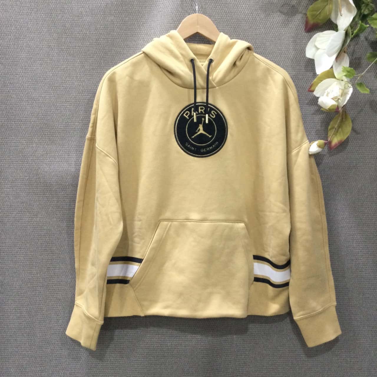 Jordan Mens Hoodie, Size L, Mustard (s)