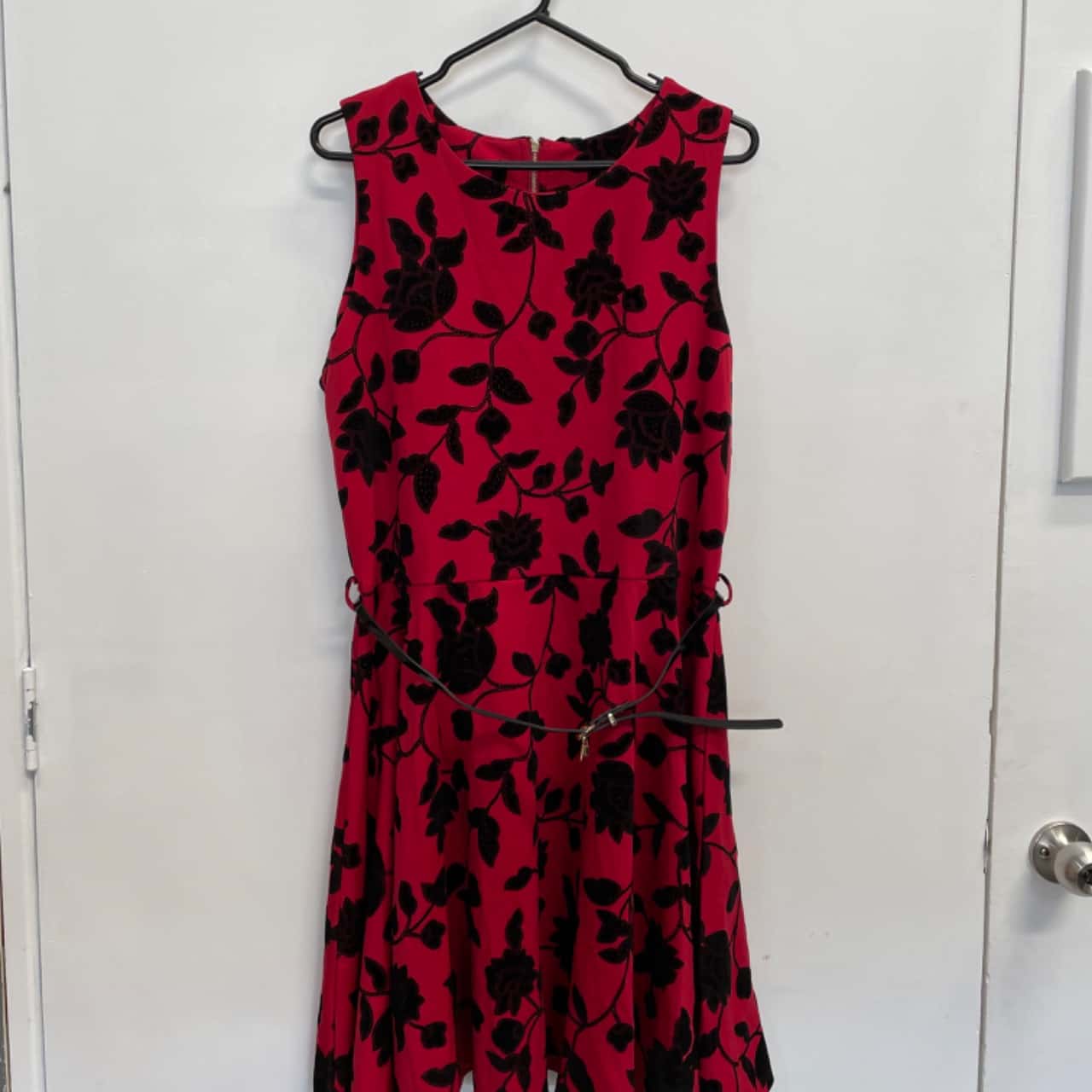 Crossroads Womens Size 20 Black / Red (s)